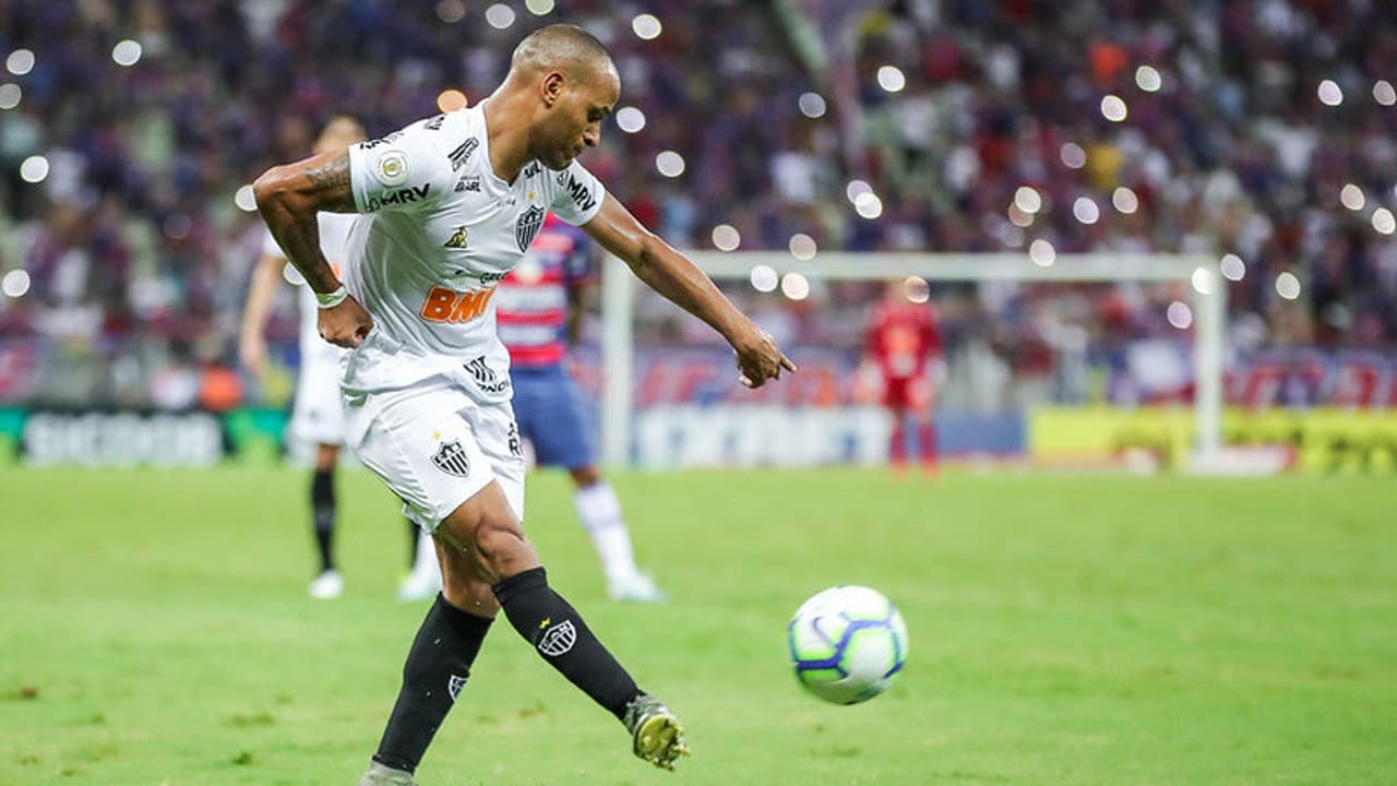 Atlético-MG encerra pendências financeiras referentes a Chará, Bremer e ...