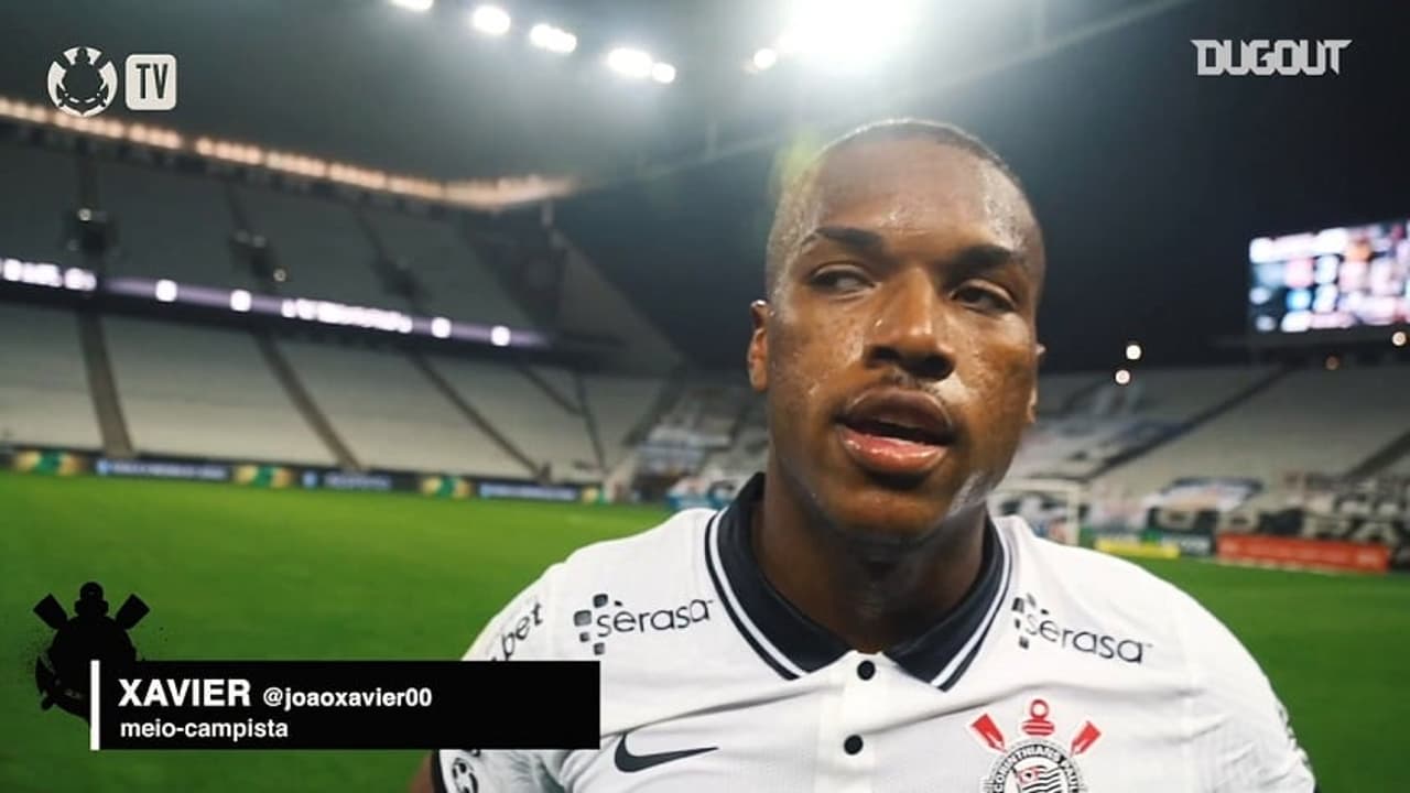 Xavier pede a palavra e agradece elenco do Corinthians após estreia