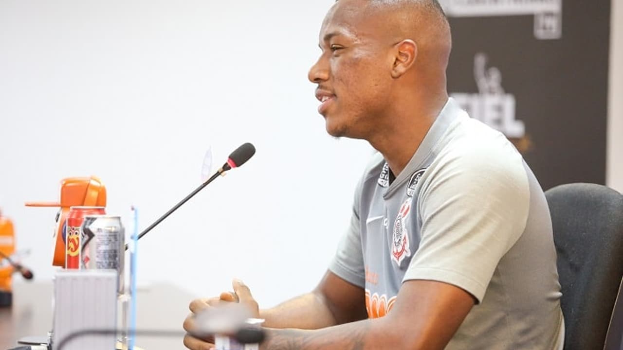 Xavier conta as mudanças depois de estrear no profissional do ...
