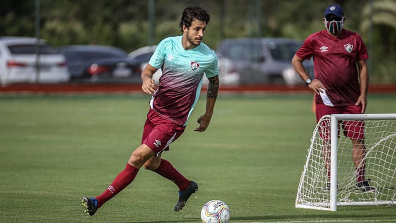 Hudson testa positivo e Fluminense chega ao quinto caso de Covid-19 ...