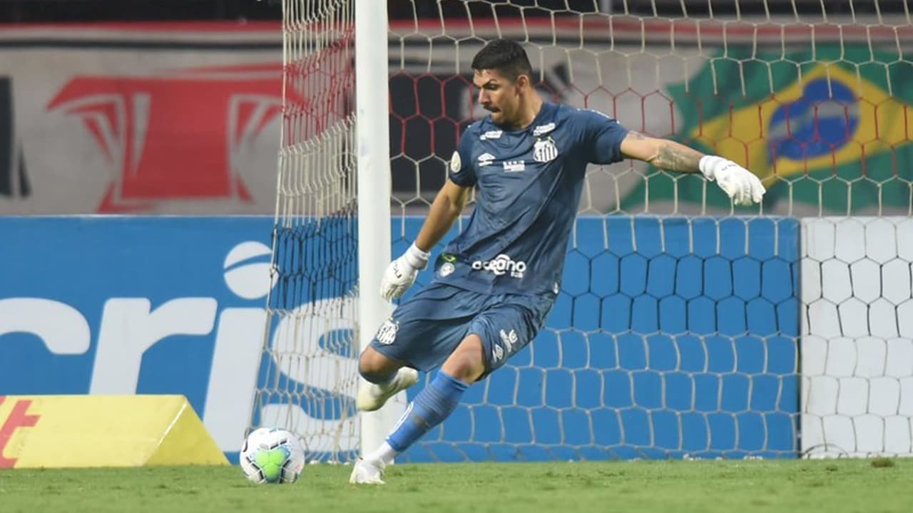 Ariel Holan: "O goleiro tem de atuar como um jogador de linha" - Lance!