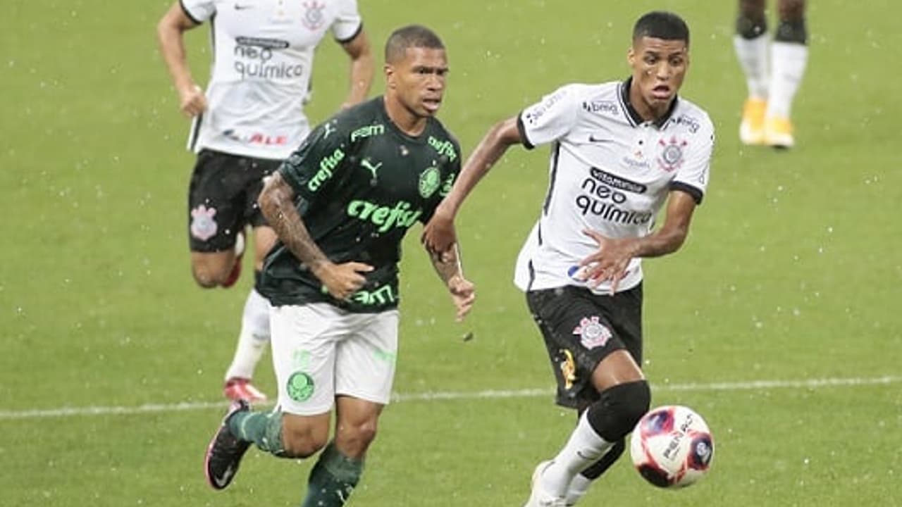 Embaixo de muita chuva, Palmeiras sai na frente, mas cede empate ao ...