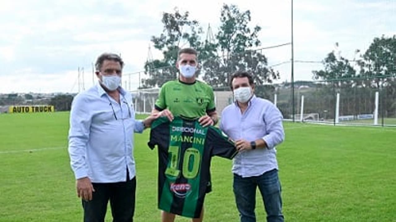 Vagner Mancini é apresentado no América-MG com a missão de tirar a ...