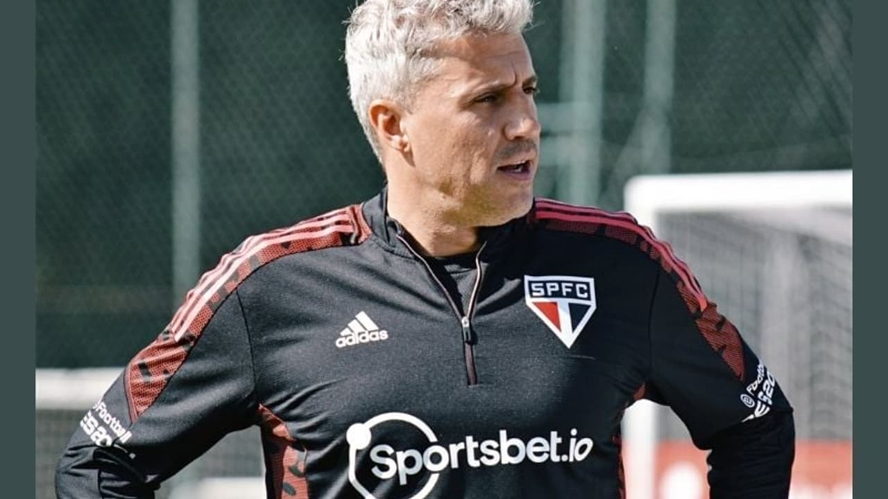 Crespo tem missão no São Paulo diante do Flamengo; entenda - Lance!