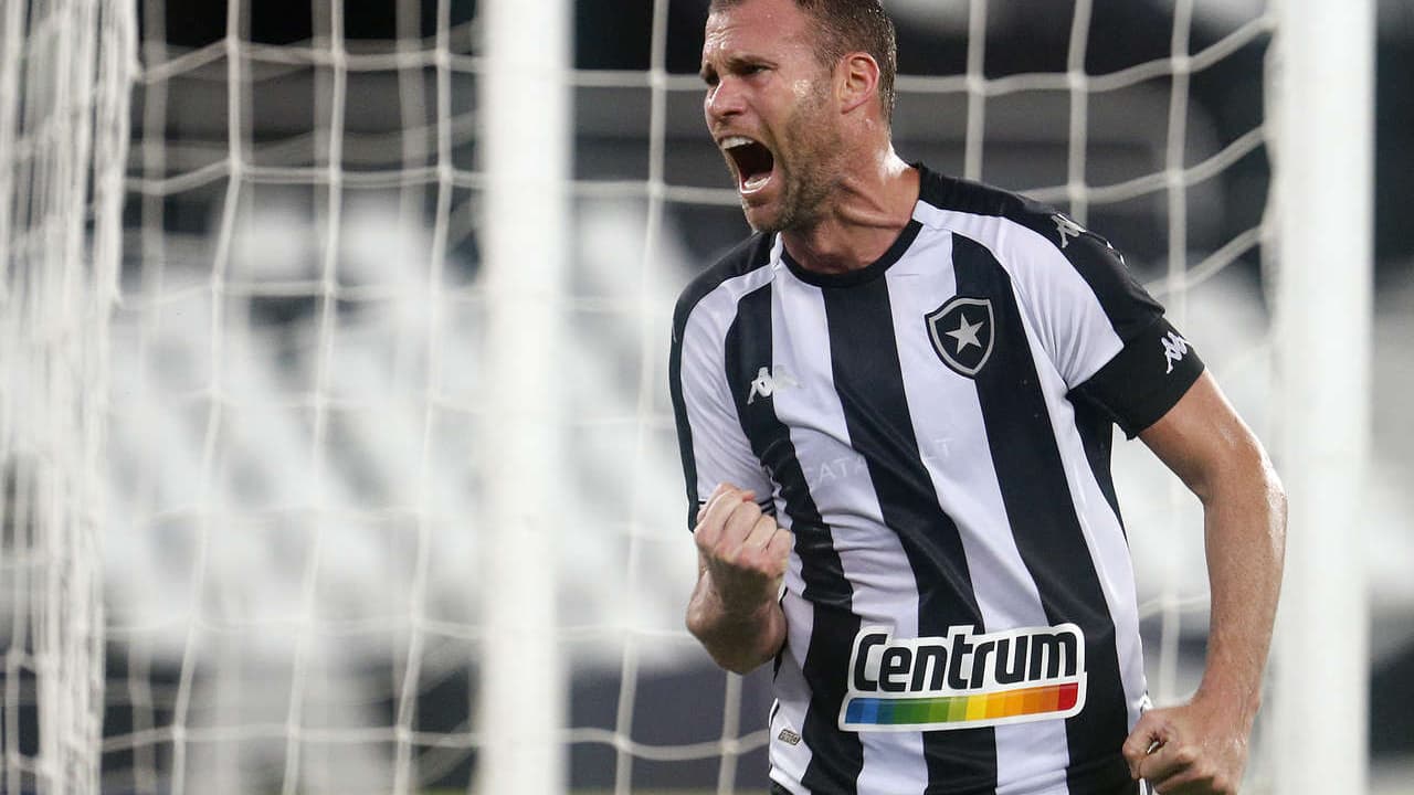 Carli define gol como 'sensação única' e se declara ao Botafogo: 'Eu ...