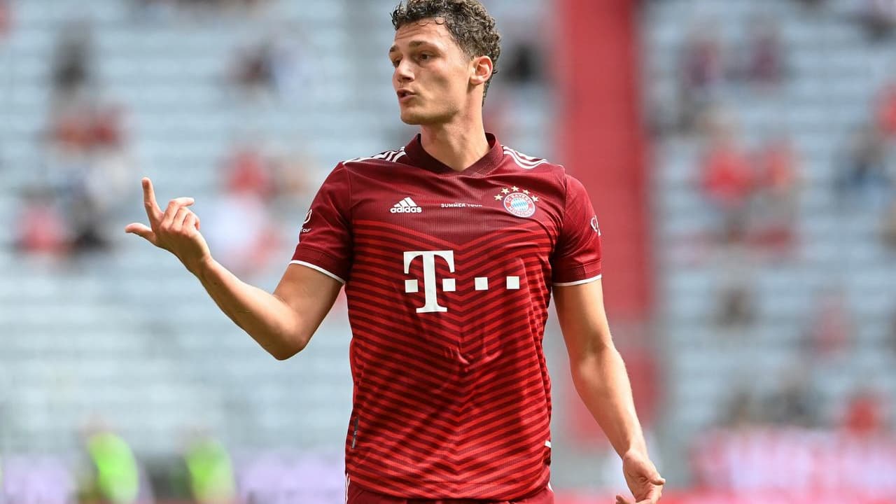 Arsenal perde nova contratação por lesão e pode mirar Pavard para a defesa