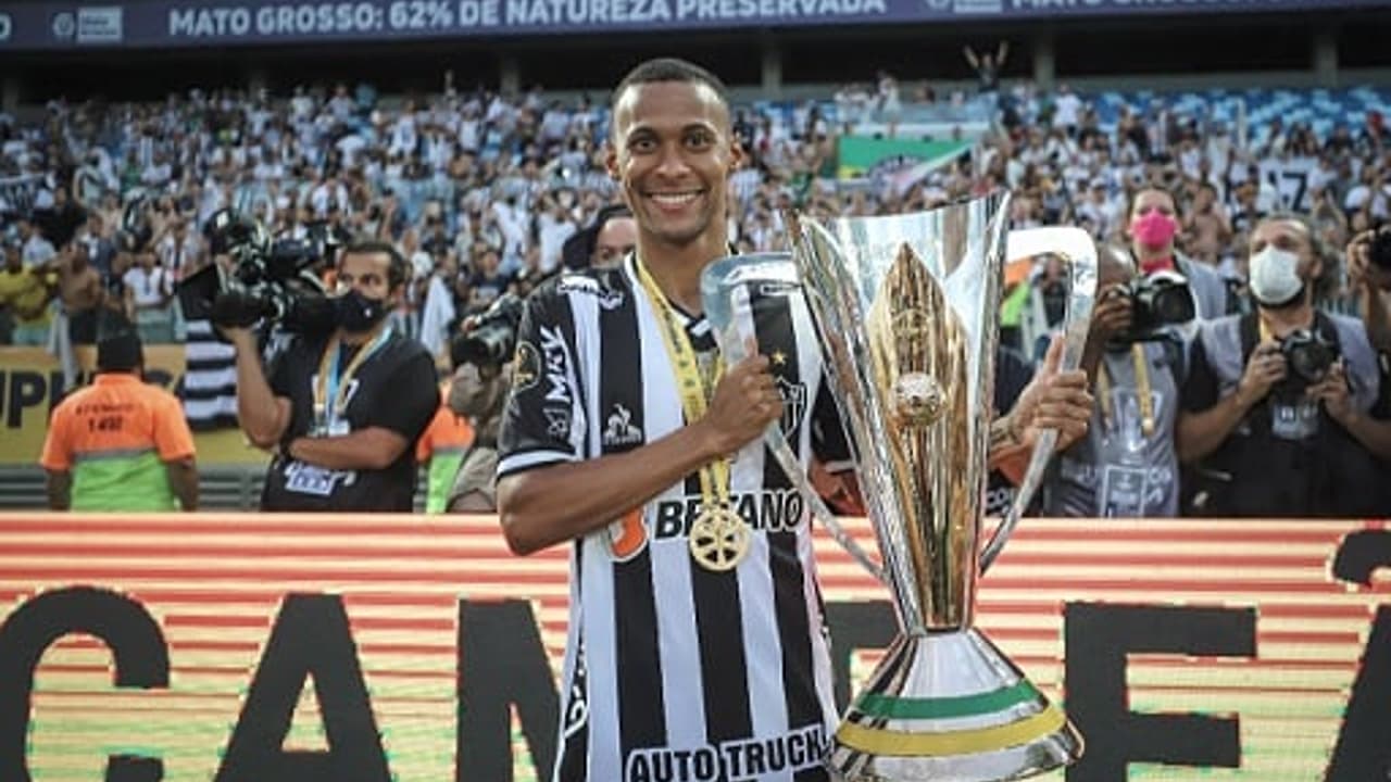 Ademir celebra primeira conquista com o Galo e projeta mais títulos ...