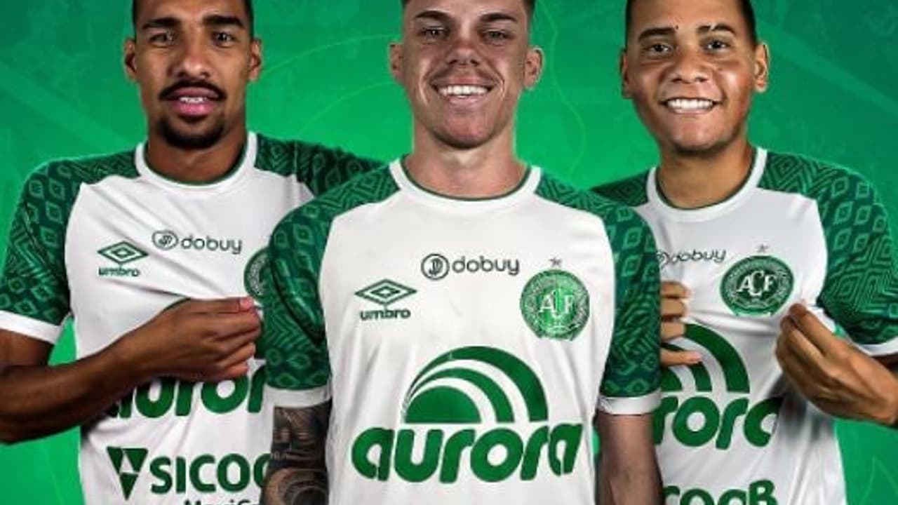 Chapecoense oficializa três contratações; saiba mais - Lance!