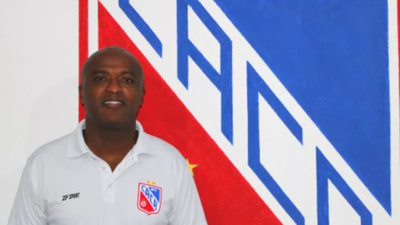 Ex-atacante de Fla e São Paulo, Reinaldo é anunciado como técnico de ...