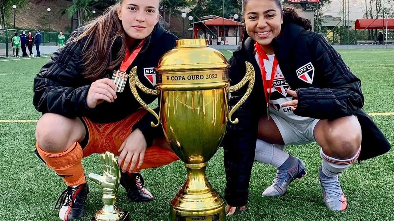 Goleira do sub-20 do São Paulo é a menos vazada e comemora título da ...