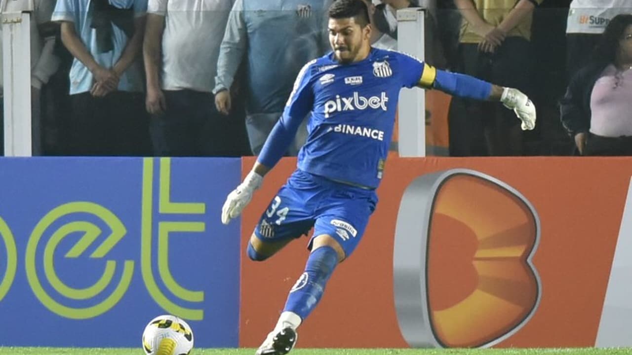 João Paulo Supera ídolo Do Santos E Se Torna O Jogador Do Clube Com