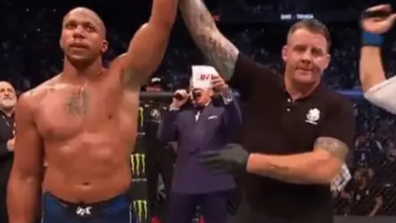 Gane comanda festa na estreia do UFC Paris e nocauteia Tuivasa - Lance!