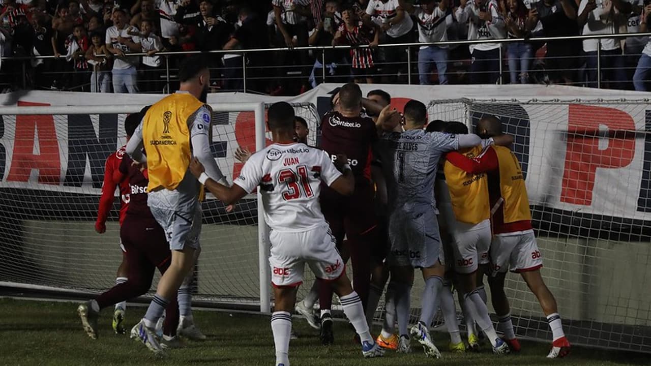 Dá para comparar? Grupo atual do São Paulo repete feitos e números da ...