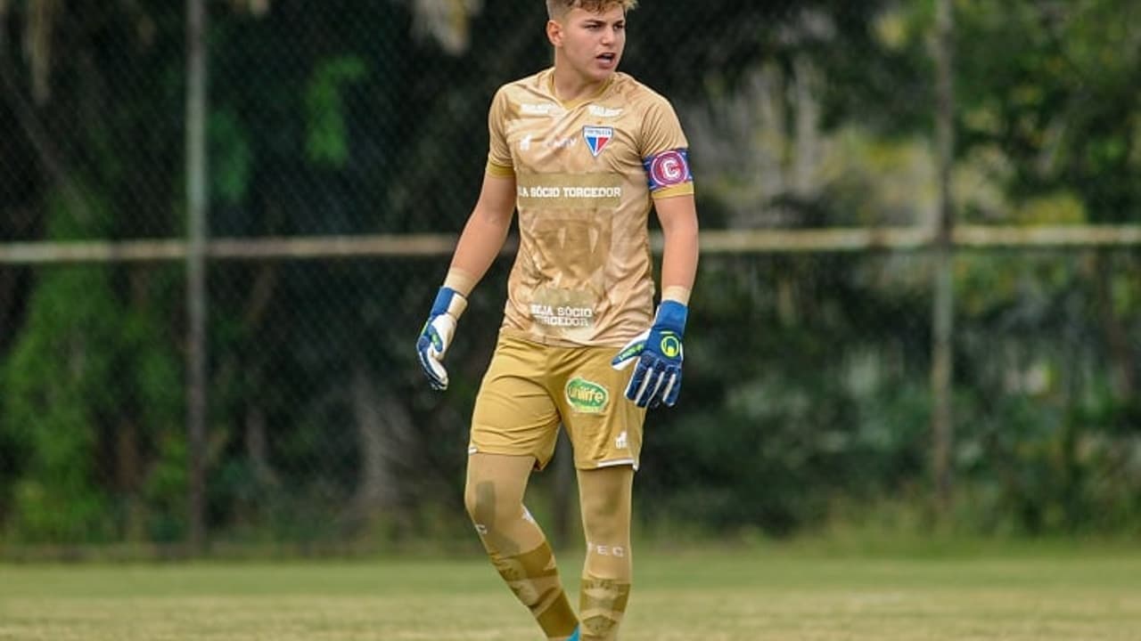 Goleiro menos vazado do Brasileiro Sub-17, Khendran comenta metas e diz: 'Fortaleza acredita em ...