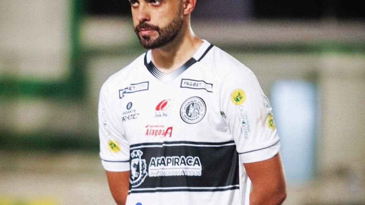 Lucas Gaspar relembra hat-trick pelo ASA e vibra com números positivos