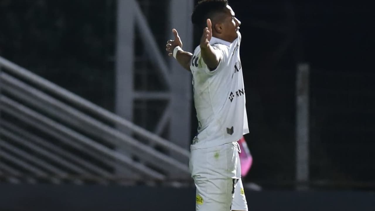 Ângelo termina o Brasileirão como o jogador com mais dribles certos ...