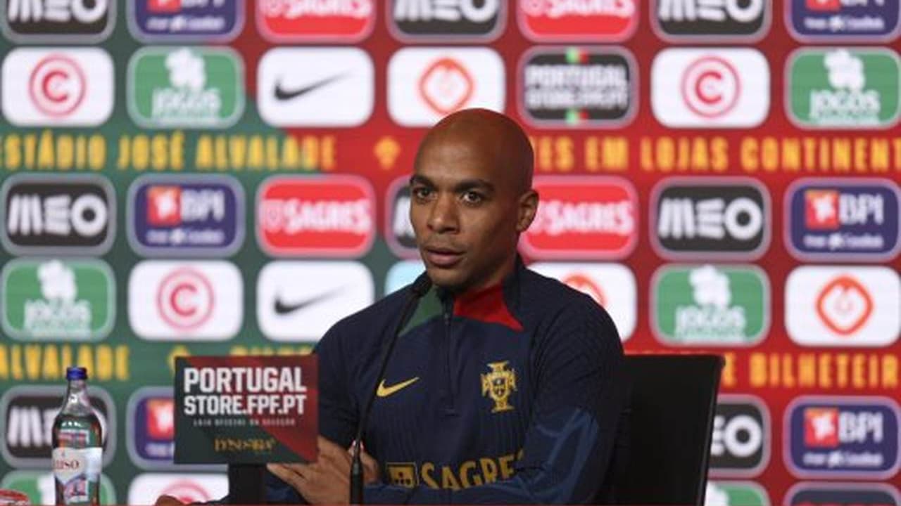 João Mário nega pressão maior em Portugal na Copa do Mundo após 'caso ...