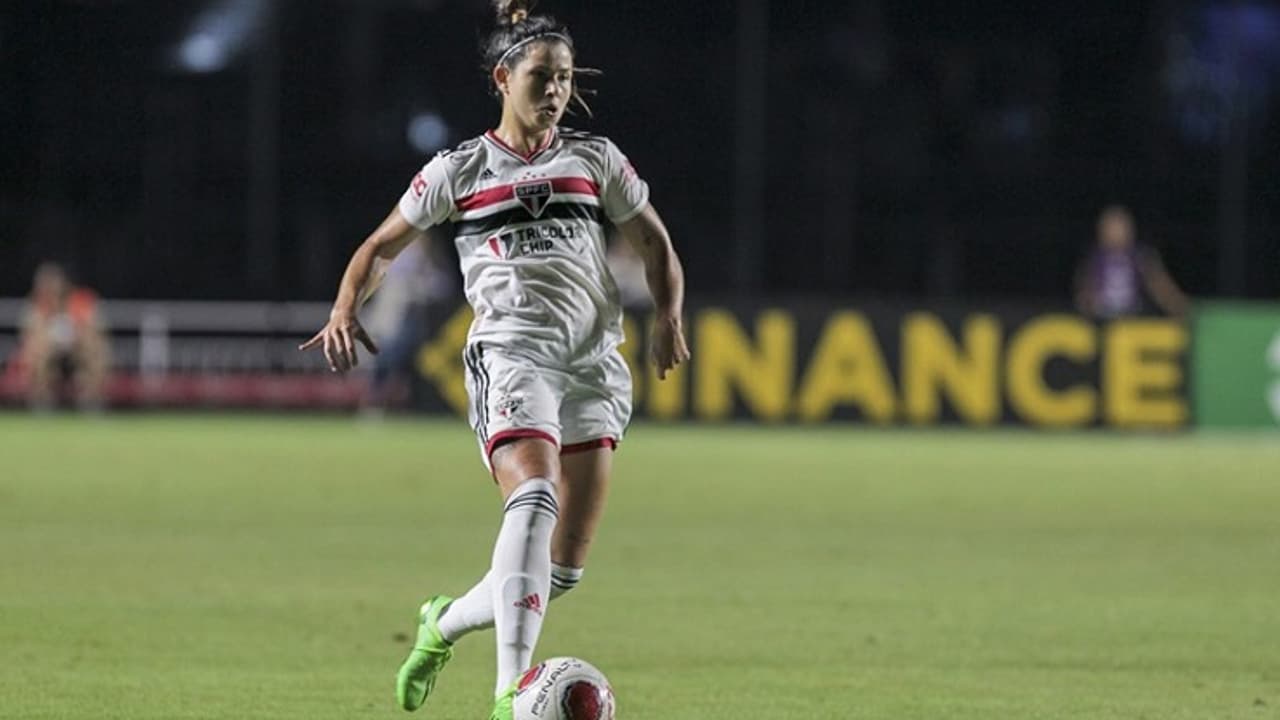 São Paulo anuncia renovação de contrato com a lateral Fe Palermo - Lance!