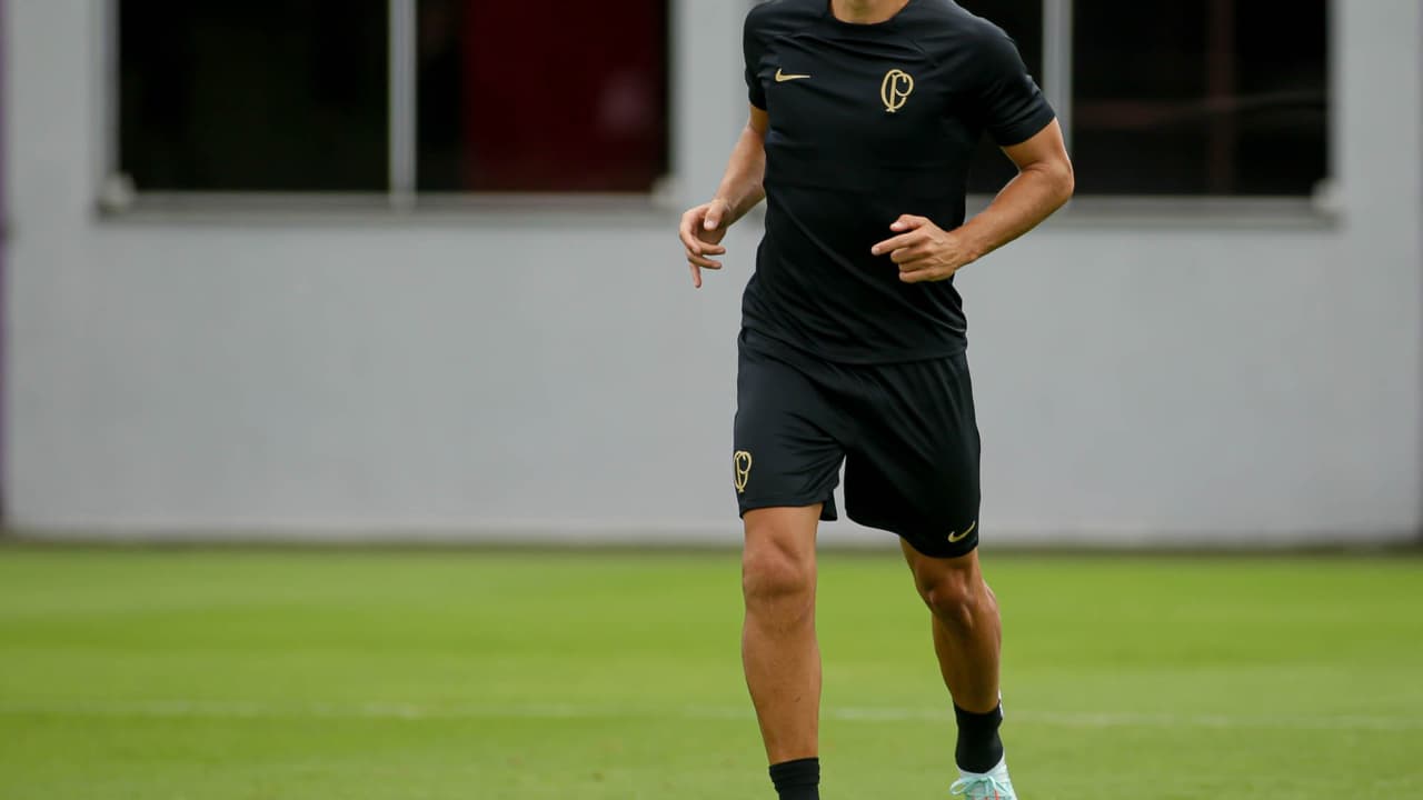 Ataque esvaziado pode levar Júnior Moraes a ter nova chance no Corinthians