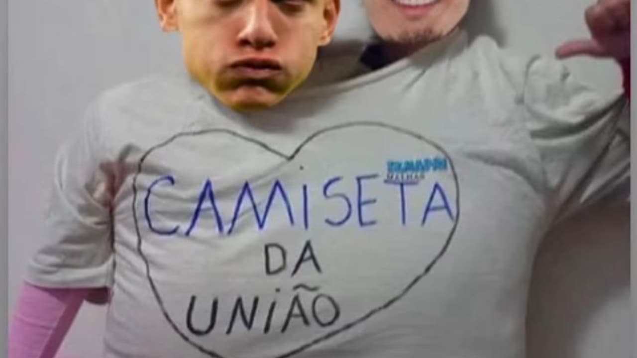 Camiseta da união! Richarlison posta foto de meme após briga com ...