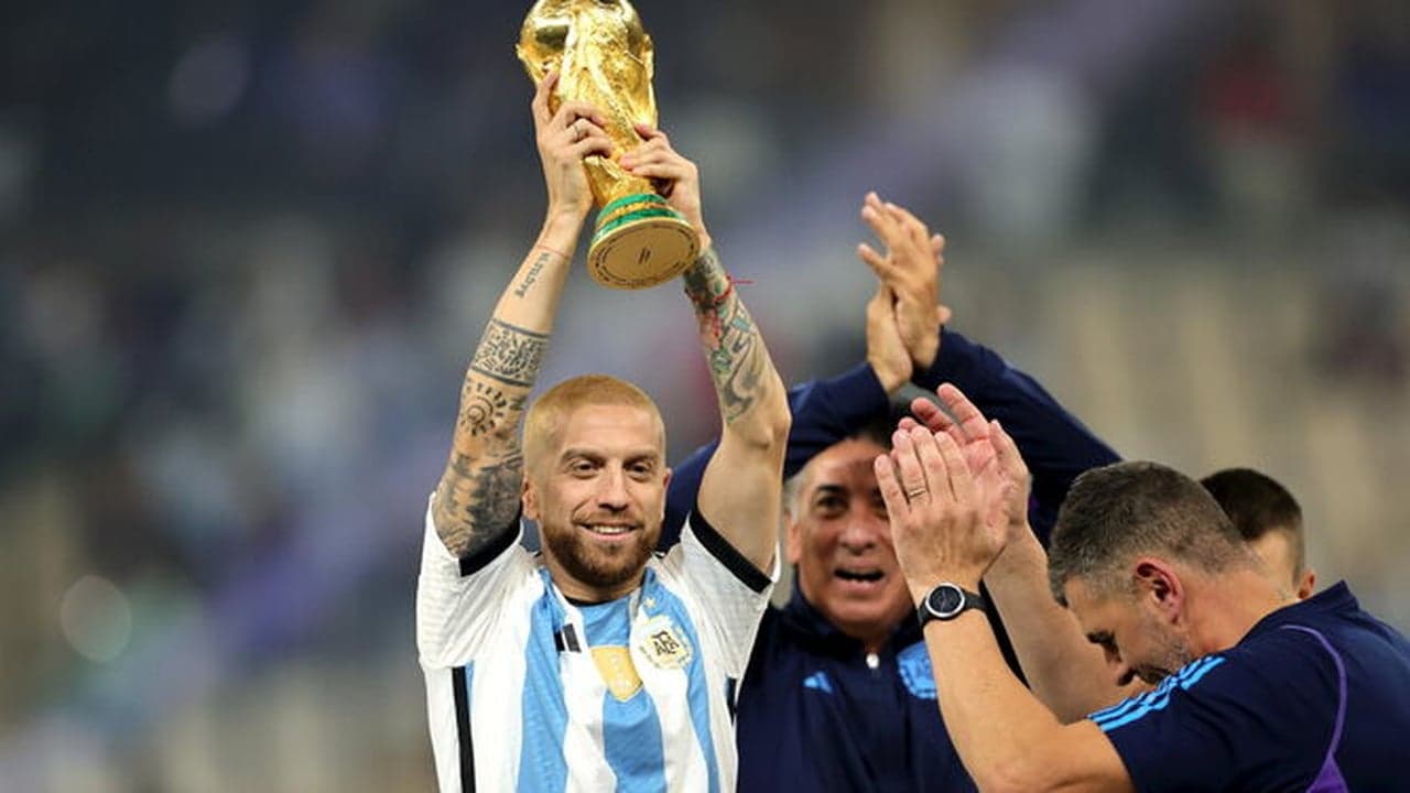 Dirigente do Vasco descarta contratação de Papu Gómez - Lance!