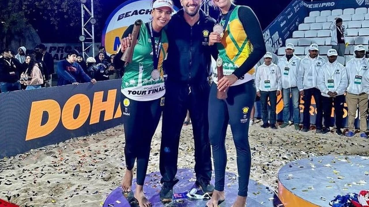 Duda e Ana Patrícia ficam com a prata no Tour Finals de Vôlei de Praia