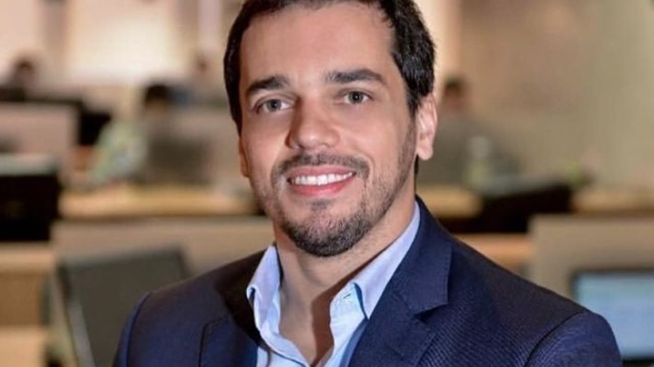 Santa Cruz terá 'apoio extra' de Lucas Linhares para clássico na Copa ...