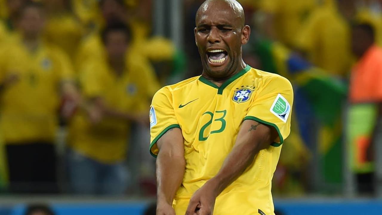 Por onde anda Maicon, ex-lateral da Seleção Brasileira?