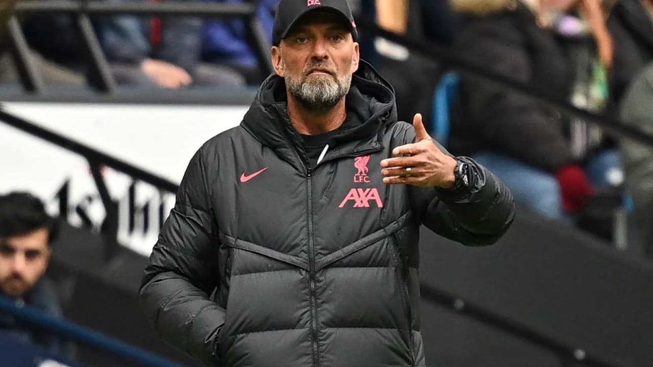 Klopp confirma interesse do Liverpool em meio-campistas e critica ...
