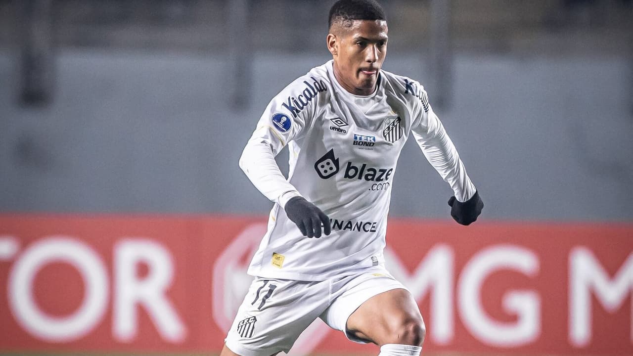 Reserva do Santos, Ângelo aparece em lista de melhores jogadores sub-20 do mundo - Lance!