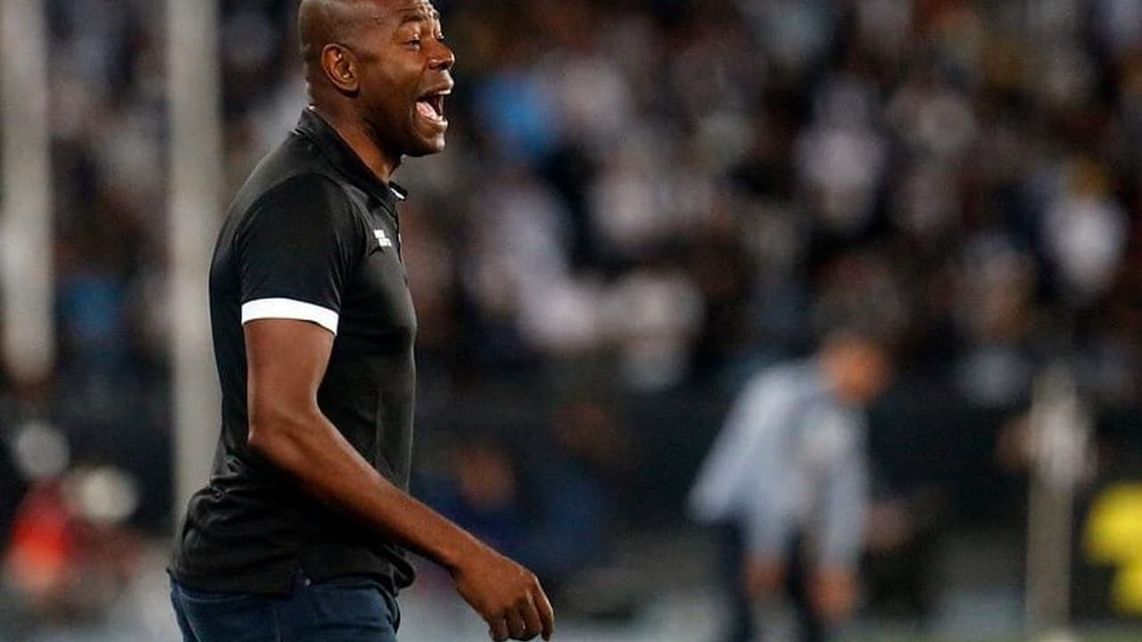 Veja números e lances da passagem de Caçapa pelo Botafogo