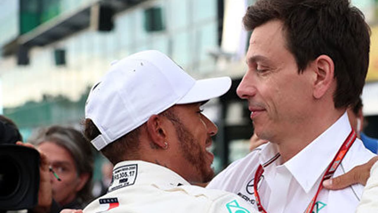 Lewis Hamilton reclama do carro na Fórmula 1 e toma bronca do chefe ...