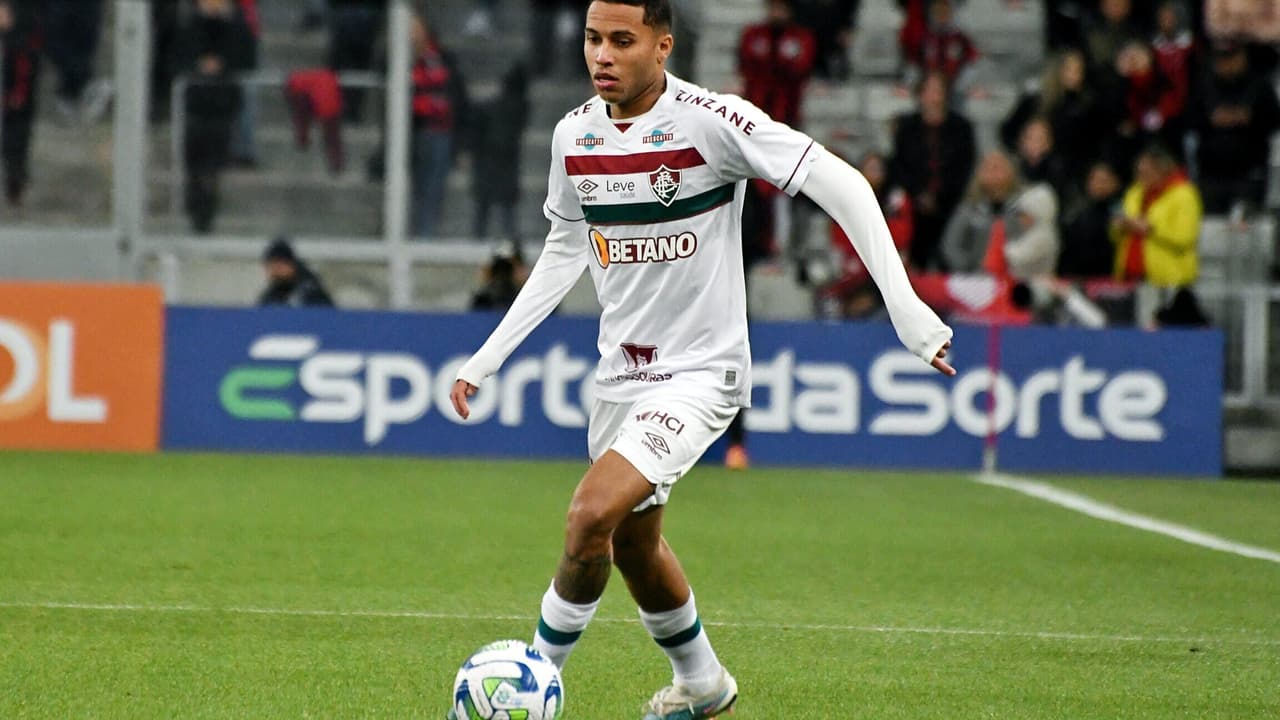 Fluminense: Alexsander ganha mais minutos após lesão e vive expectativa ...