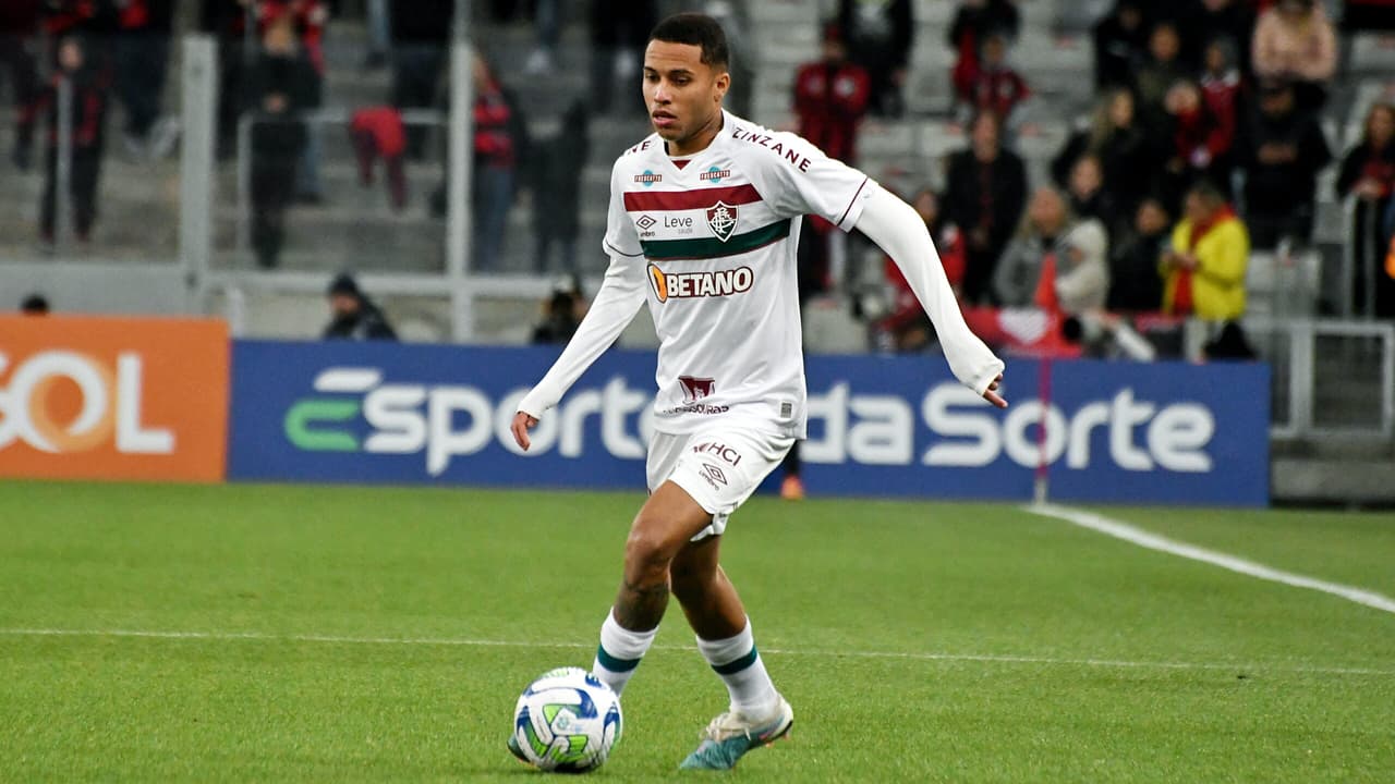 Fluminense: Alexsander ganha mais minutos após lesão e vive expectativa ...