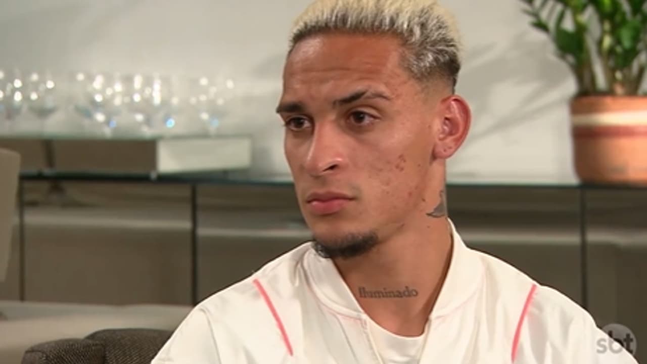 Antony revela conversas entre ele e mulher que o acusa de agressão