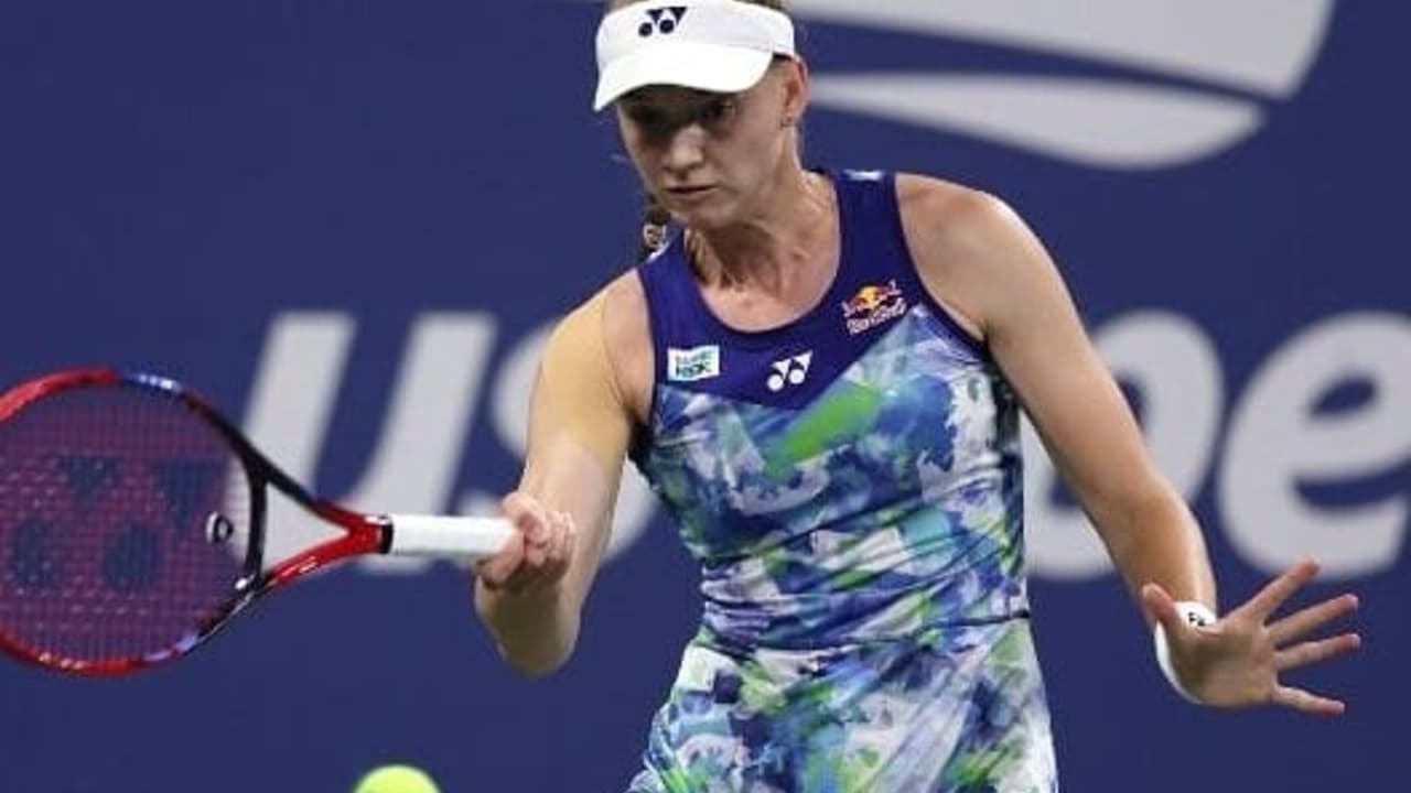 Após reclamar da chave, Rybakina desiste de Tóquio