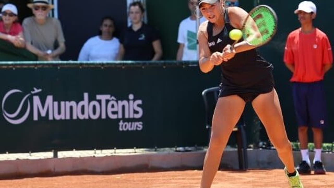 Carolina Bohrer mostra potencial em sua 1ª partida WTA em Florianópolis ...