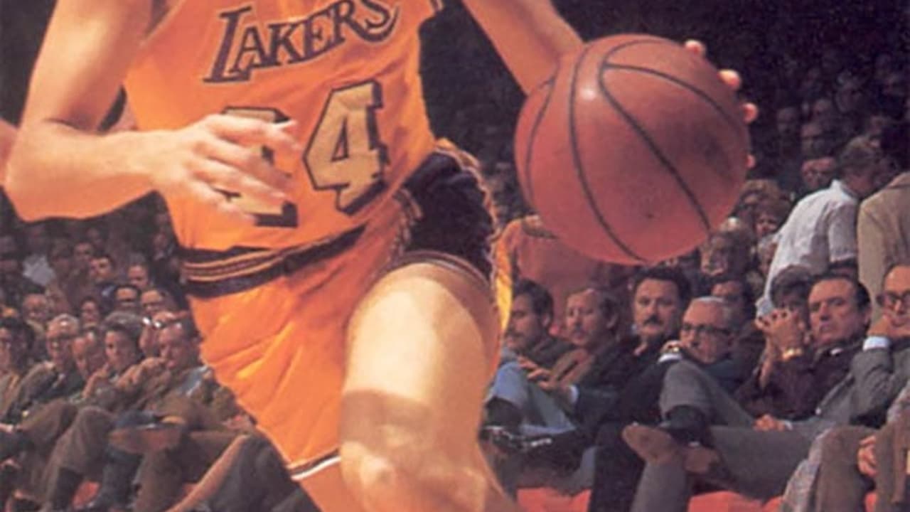 Jerry West, ídolo e logo da NBA, morre aos 86 anos
