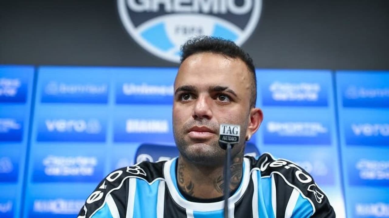 Grêmio anuncia a saída de Luan