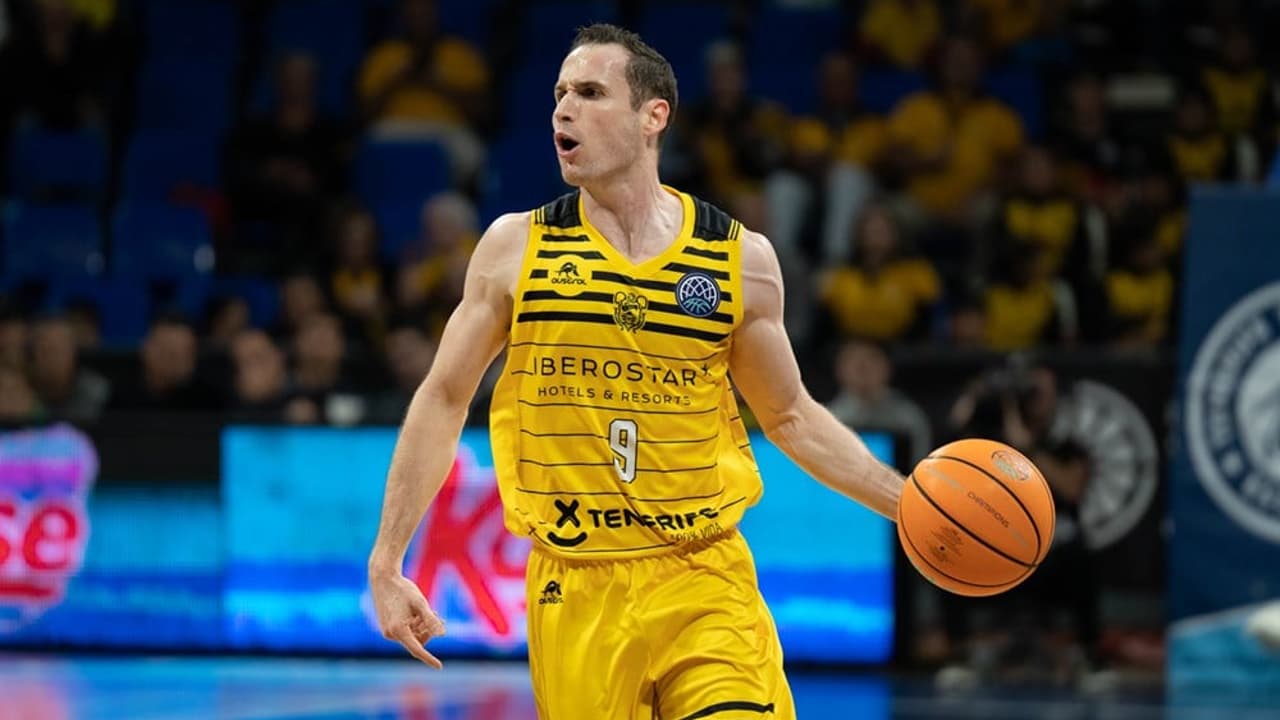 Brasileiro quebra recorde histórico no basquete