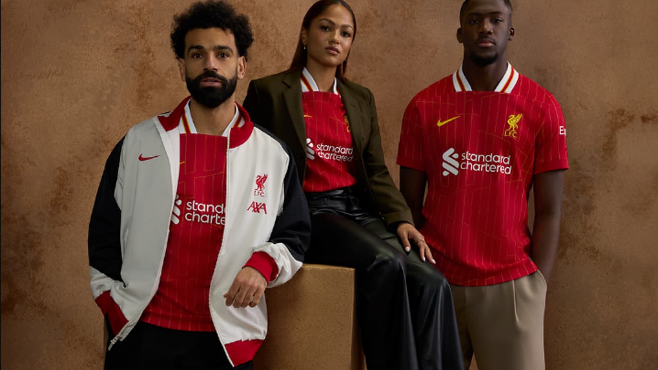 Liverpool lança nova camisa em homenagem a feito histórico