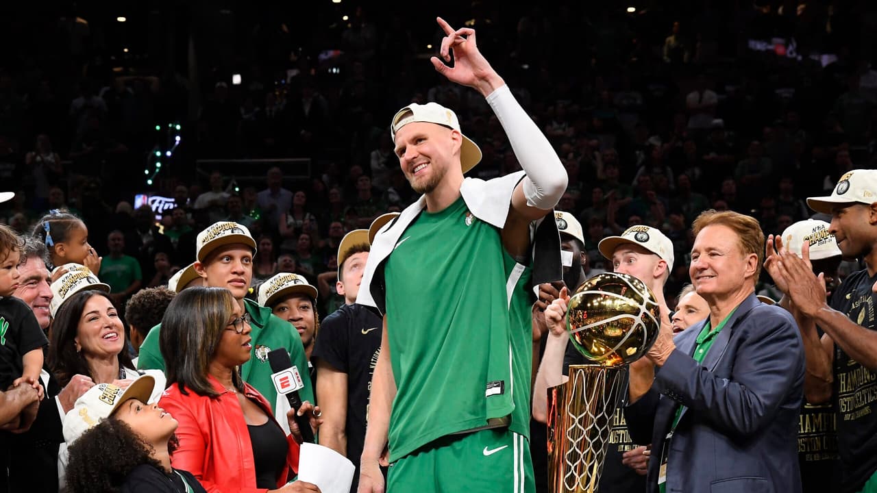 Após título da NBA, Porzingis terá um longo processo pela frente