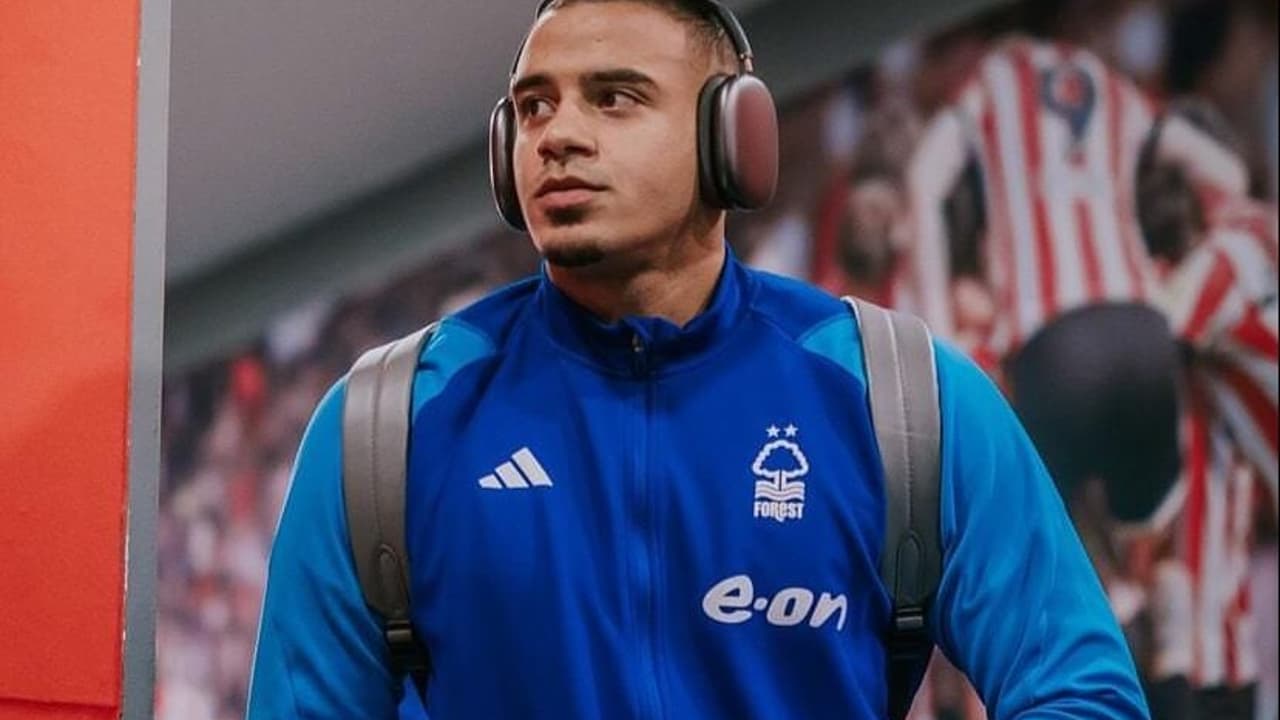 Gigante da Premier League planeja proposta por Murillo, ex-Corinthians