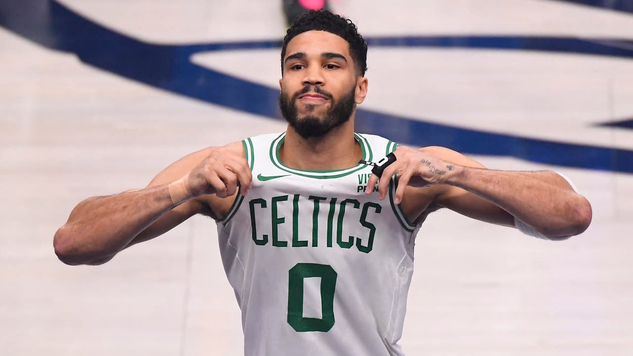 Jayson Tatum renova com os Celtics e recebe o maior contrato da ...