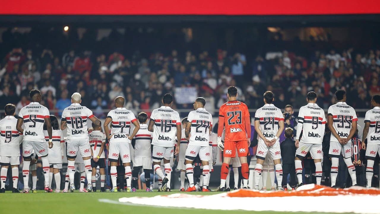 São Paulo busca superar trauma e cansaço para reagir contra o Fluminense São Paulo busca superar trauma e cansaço para reagir contra o Fluminense