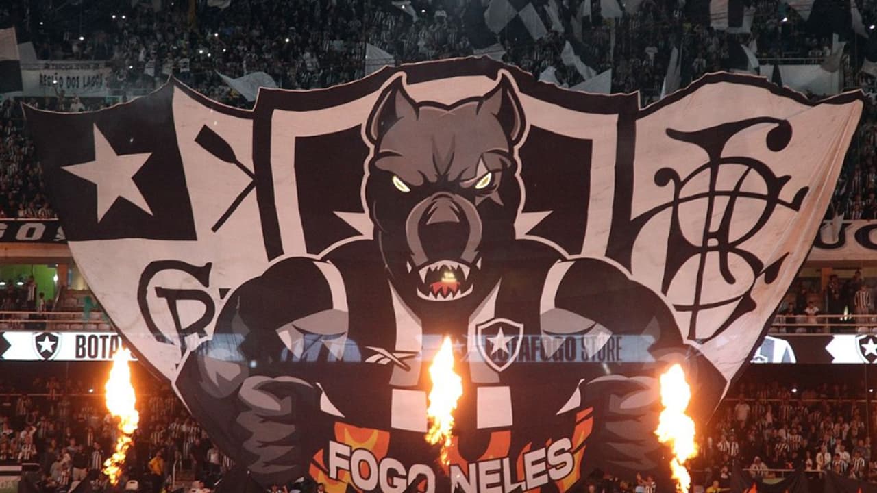 Torcida do Botafogo prepara mosaico inédito para partida contra o Palmeiras