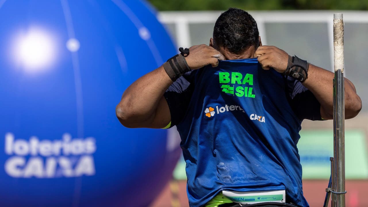 Recordista paralímpico brasileiro fica sem medalha em Paris