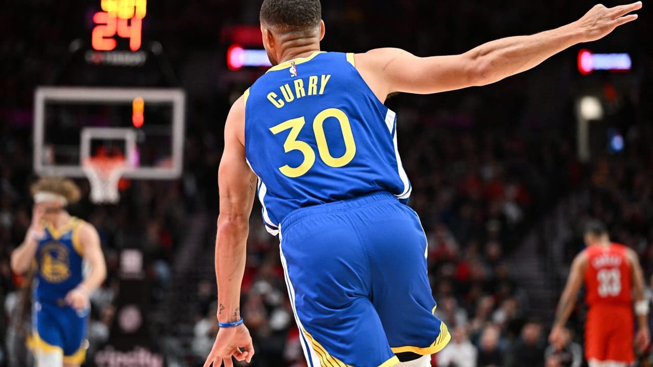 Curry vê coadjuvantes brilharem em estreia de boas notícias para o ...
