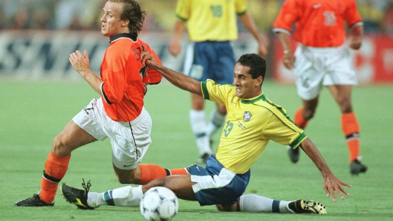 Zé Carlos viralizou ao imitar galinha e teve auge na Copa do Mundo de 1998