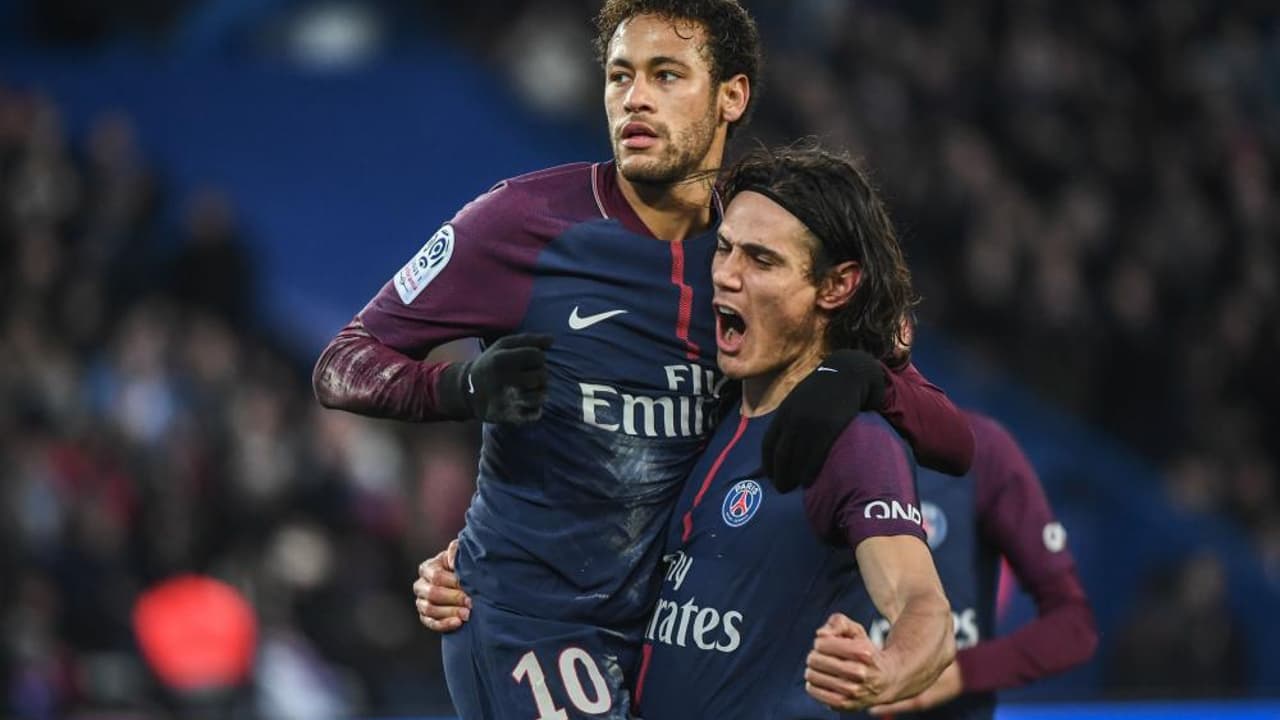 Seu Lance! Conheça a história da lendária camisa do PSG 17/18